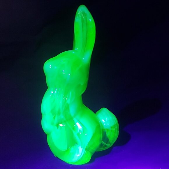 Jim Burkham | Art | Jim Burkham Art Glass Hand Made Uranium Green Slag ...